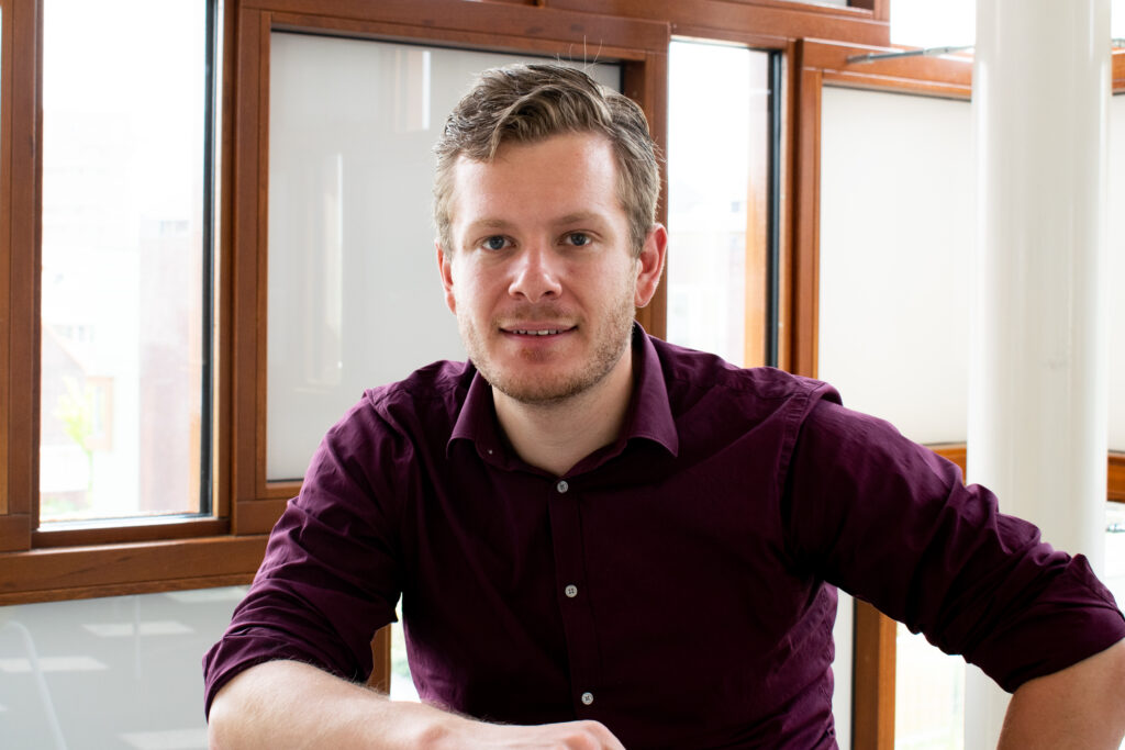 Koen de Jong - IDnext